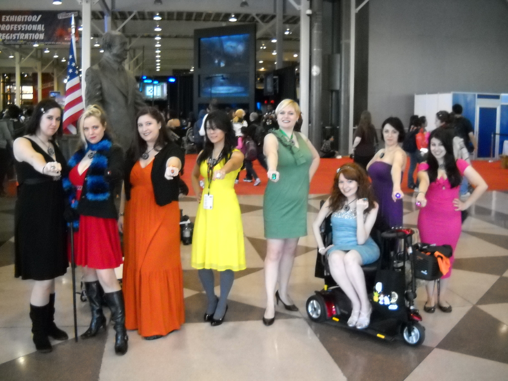 Costume: Classy Red Lantern with Dex-Starr – Amber Unmasked